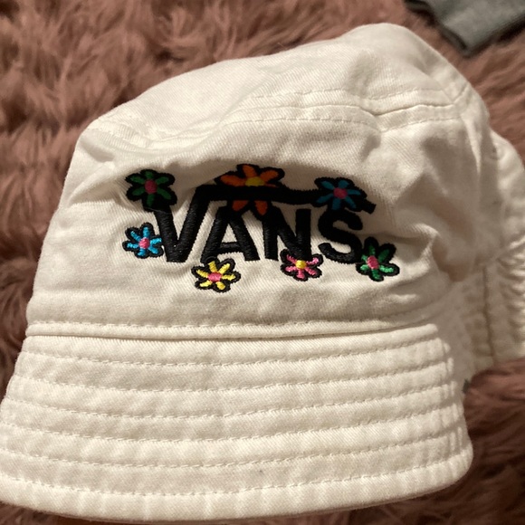 Vans | Accessories | Vans Bucket Hat | Poshmark